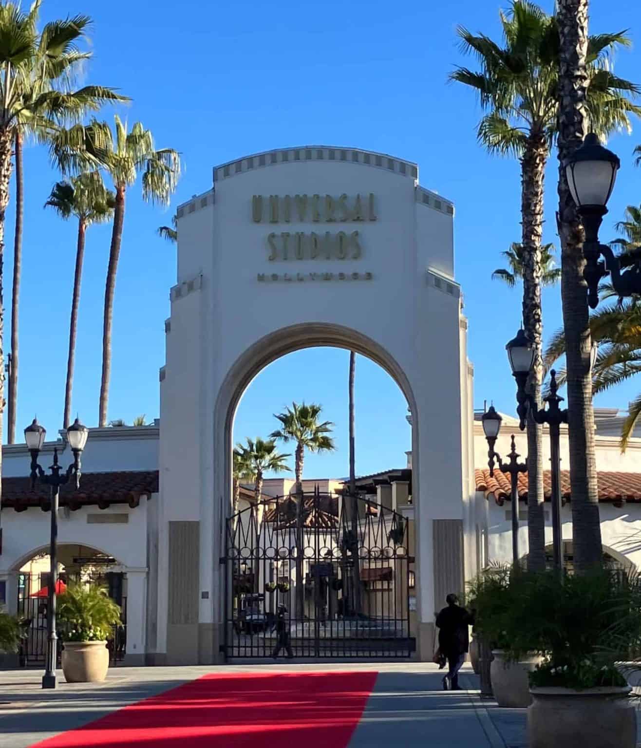 101+ Most Unique Universal Studios Captions for Instagram - The ...