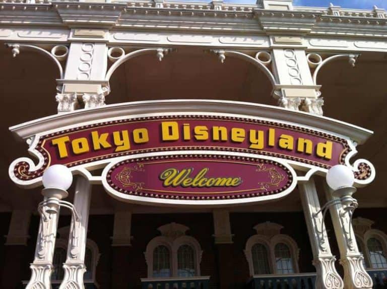 Best Time to Visit Tokyo Disneyland in 2025 - The Southern Travelista